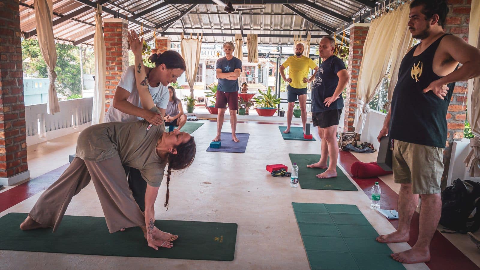 Surya World - Formation De Professeurs De Yoga & Ayurveda